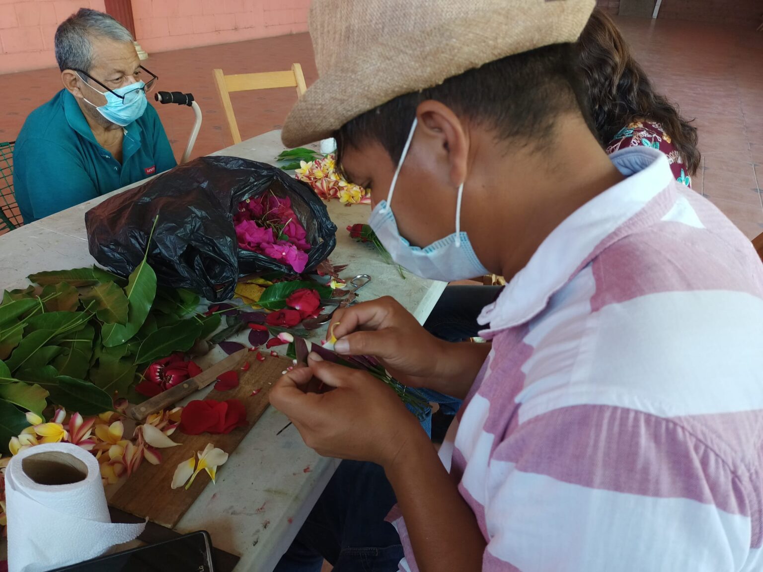 Chamales, una tradición tejida en flor – Radio Lagarto