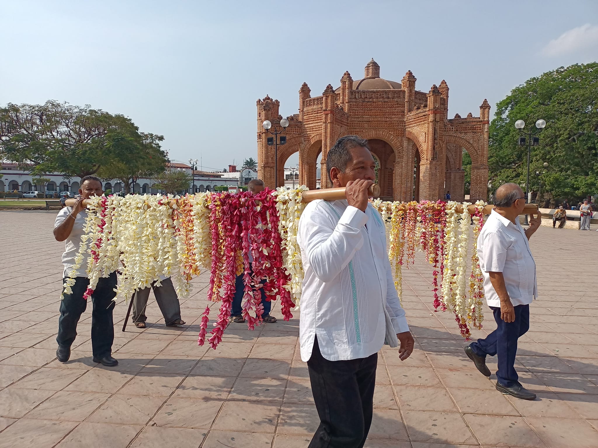 Chamales, una tradición tejida en flor – Radio Lagarto